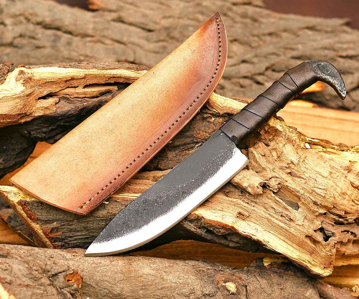 Viking Raven Hilt Knife - Runes Engraved– Afhzam